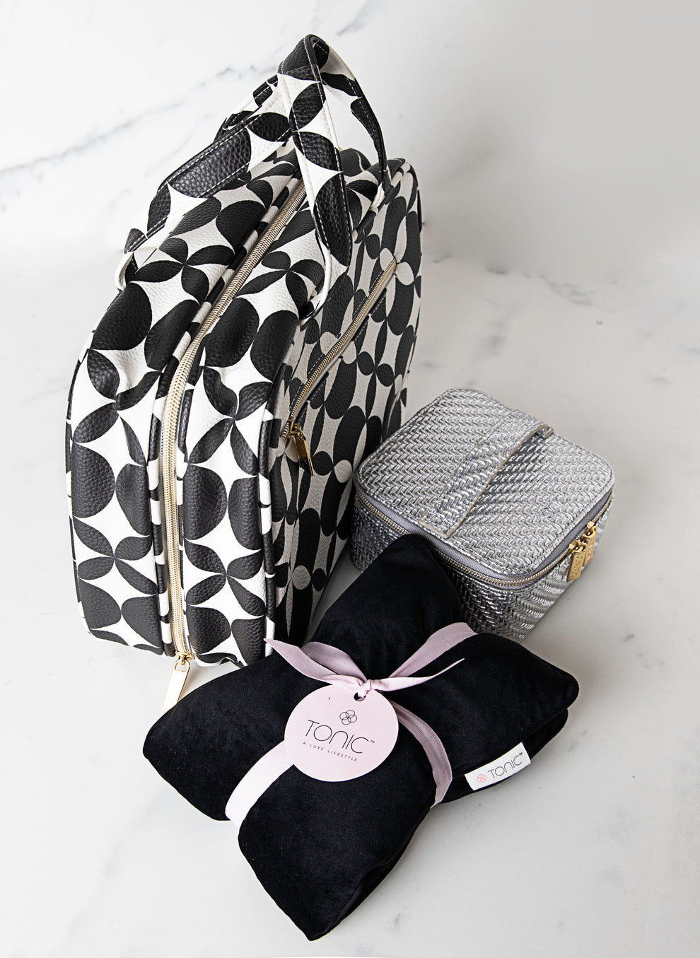 Gift With Tonic AU | Save up to 50% Off - The Iconic Traveler – Tonic ...